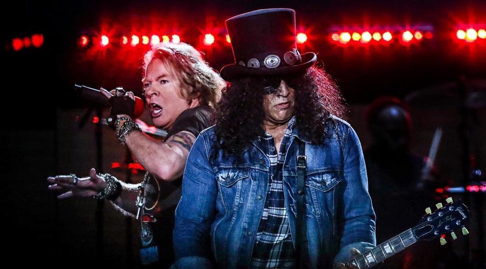 Guns N’ Roses представили первую за 12 лет песню «Absurd»