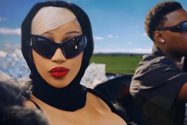 Карди Би и Rob49 выпустили клип «On Dat Money»