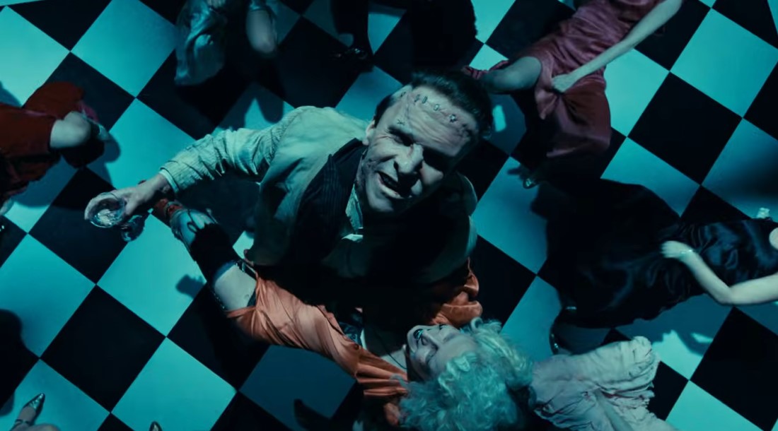 В тизере фильма «Невеста» Кристиан Бейл и Джесси Бакли стали монстрами ...