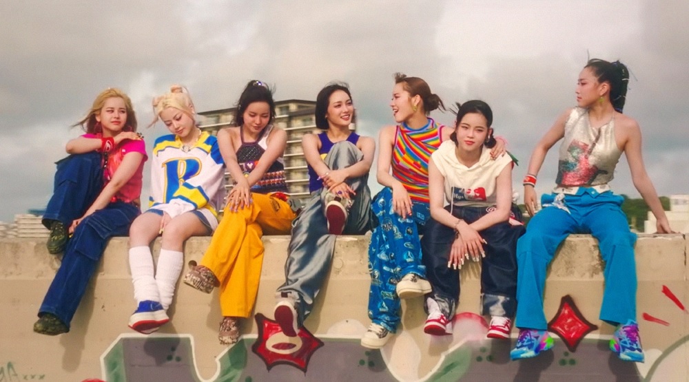 XG танцуют и отдыхают в клипе «New Dance»